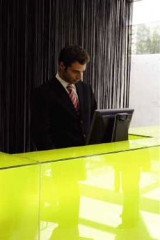 Mercer Glass Company » Shower Doors, Mirrors, Closet Shelving